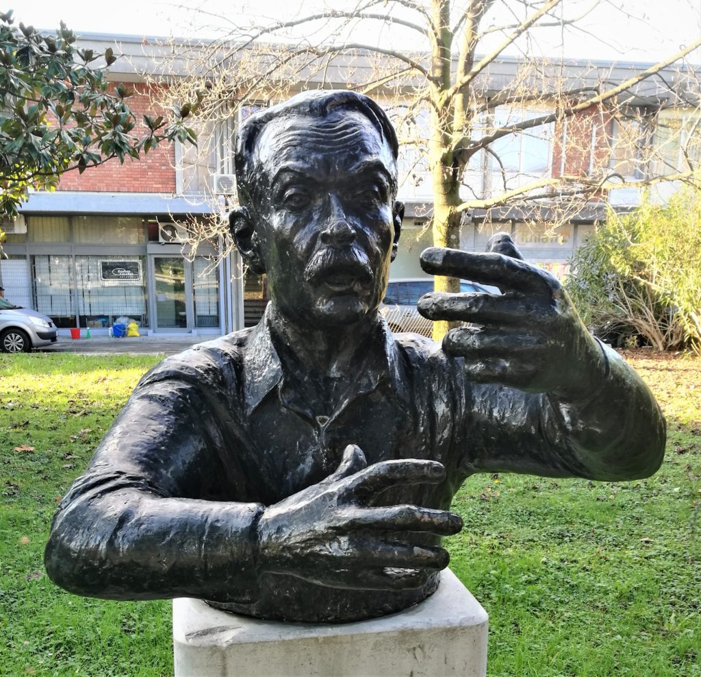 Spomenik Radu Simonitiju - Modmapng